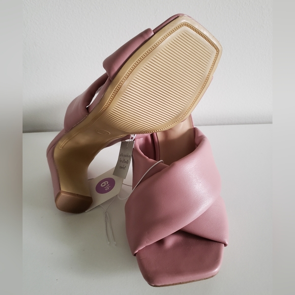 a new day | Shoes | A New Day Dk Pink Clemente Sandals Size 65 | Poshmark